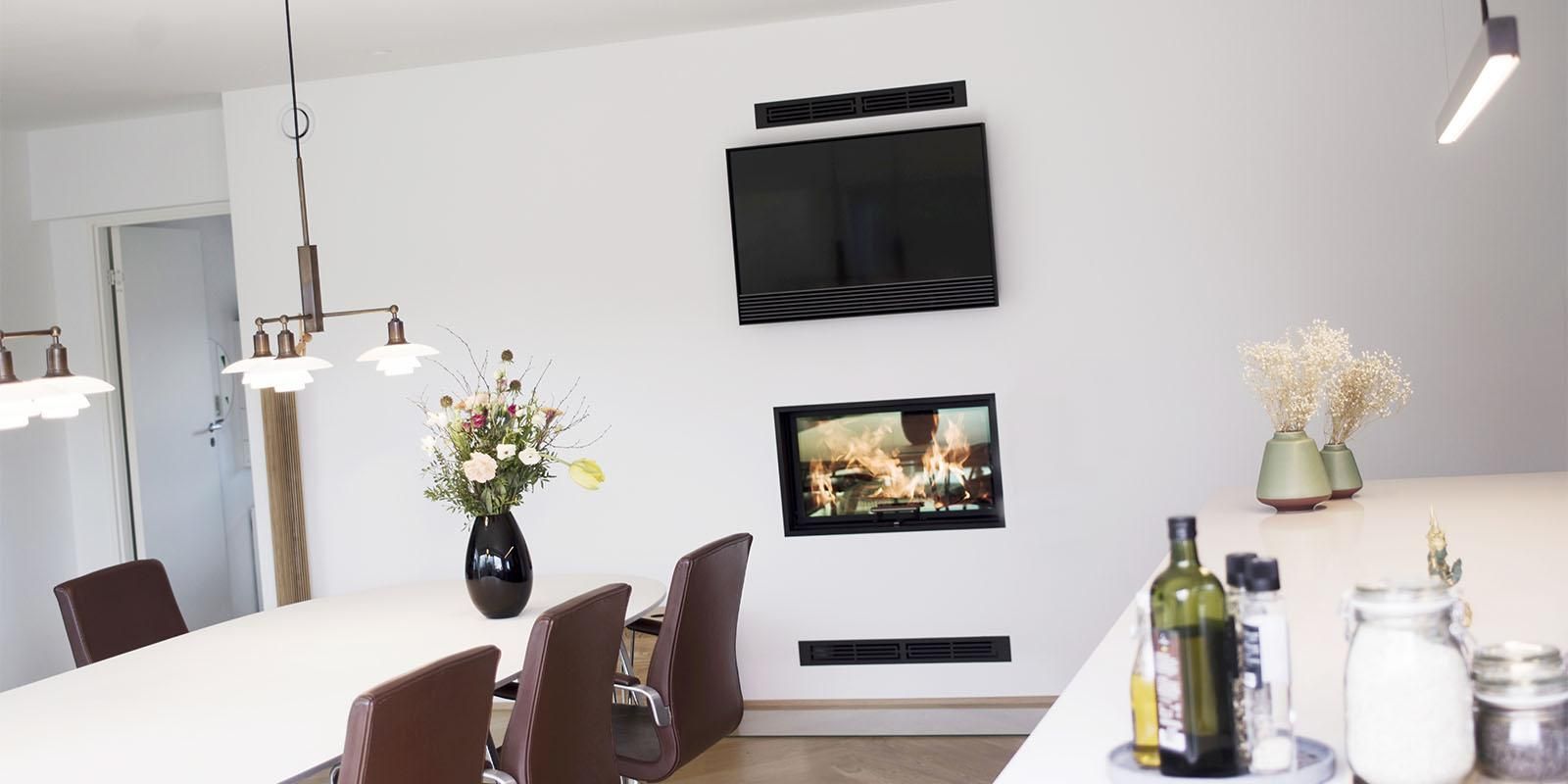 Wood Burning Stove Insert with a Large Window | RAIS Visio 1