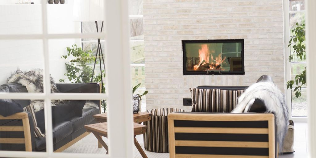 Wood Burning Stove Insert with a Large Window | RAIS Visio 1