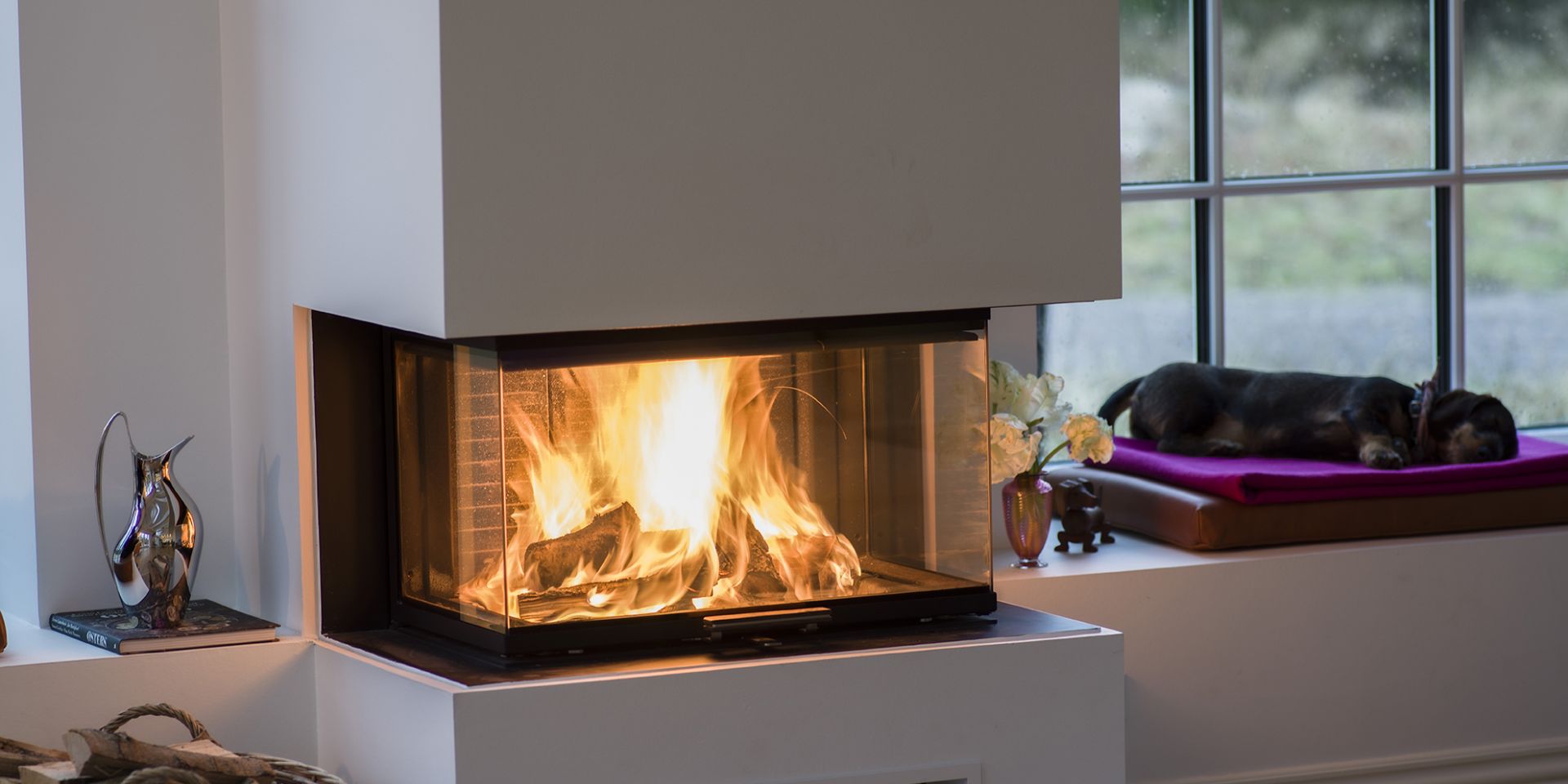 Three Sided Fireplace - RAIS Visio 3 is a Peninsula Fireplace